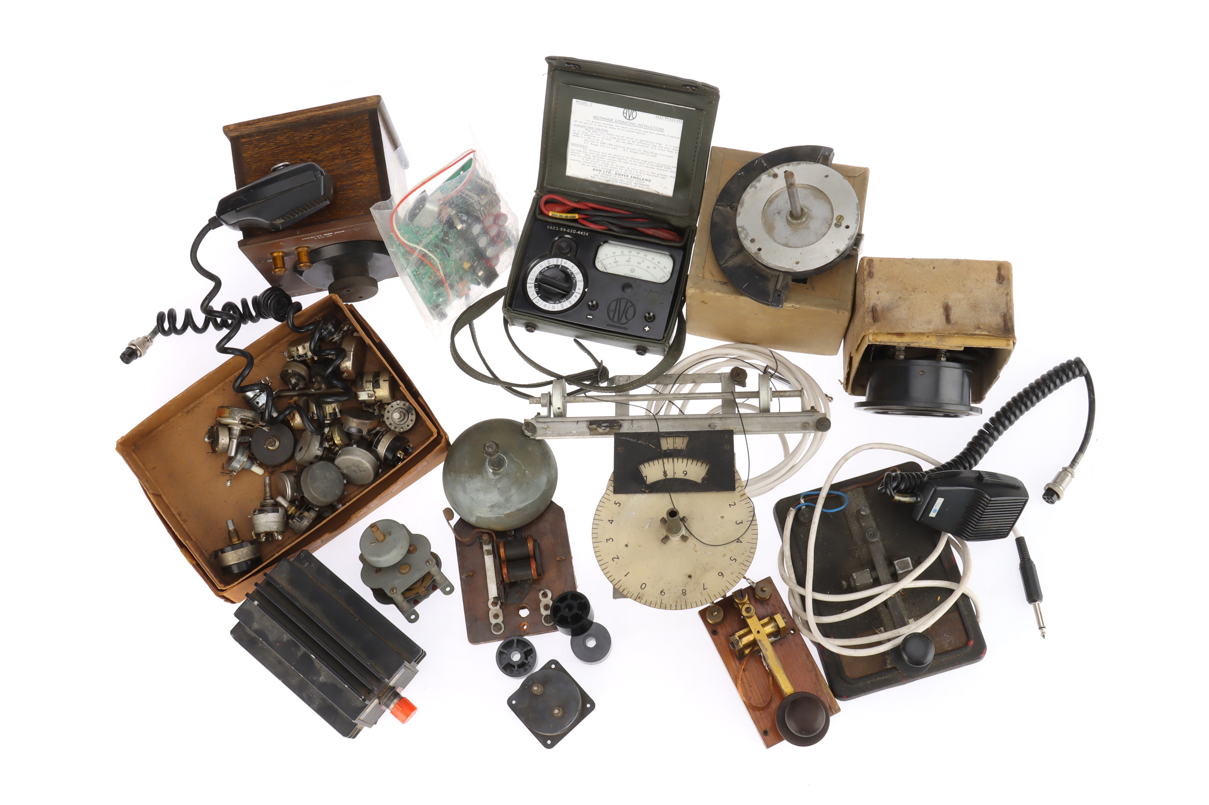 Lot 441 - A Mixed Selection of HiFi / Radio Parts