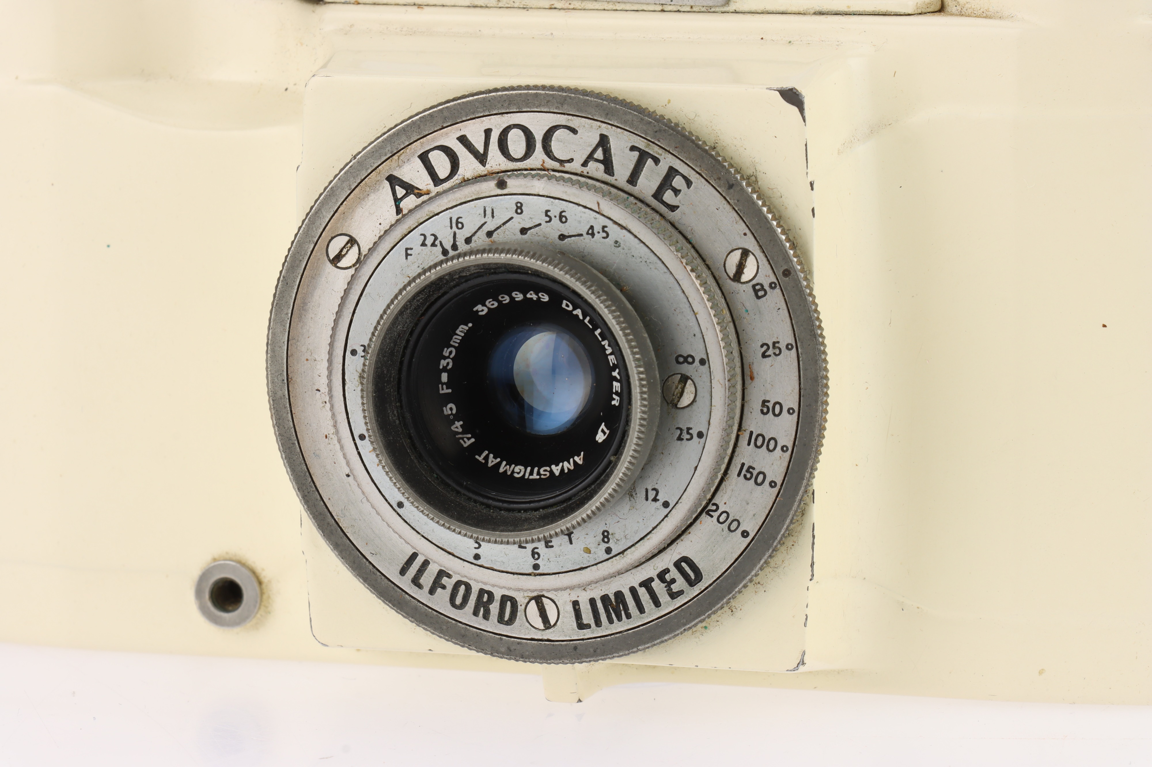 Lot 49 - An Illford Advocate 35mm Viewfinder Camera,