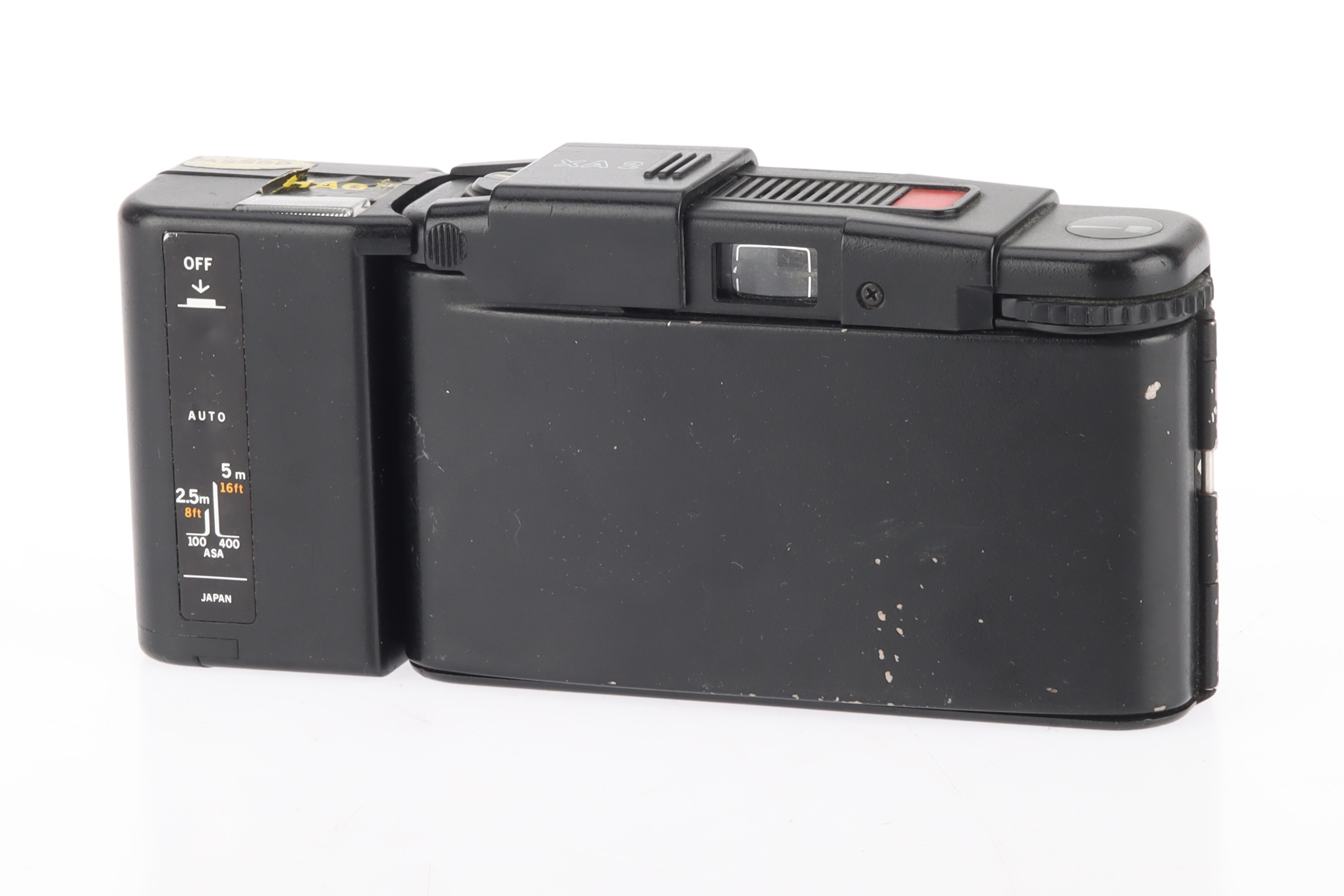 Lot 81 - An Olympus XA2 35mm Viewfinder Camera,