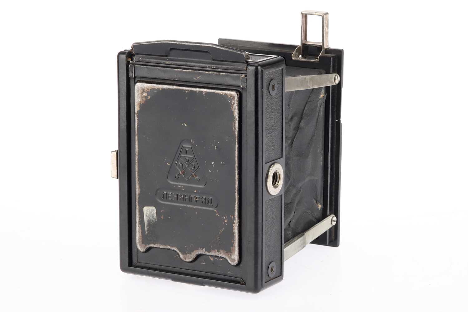 Lot 206 - A Gomz Turist Soviet Folding Strut Camera,