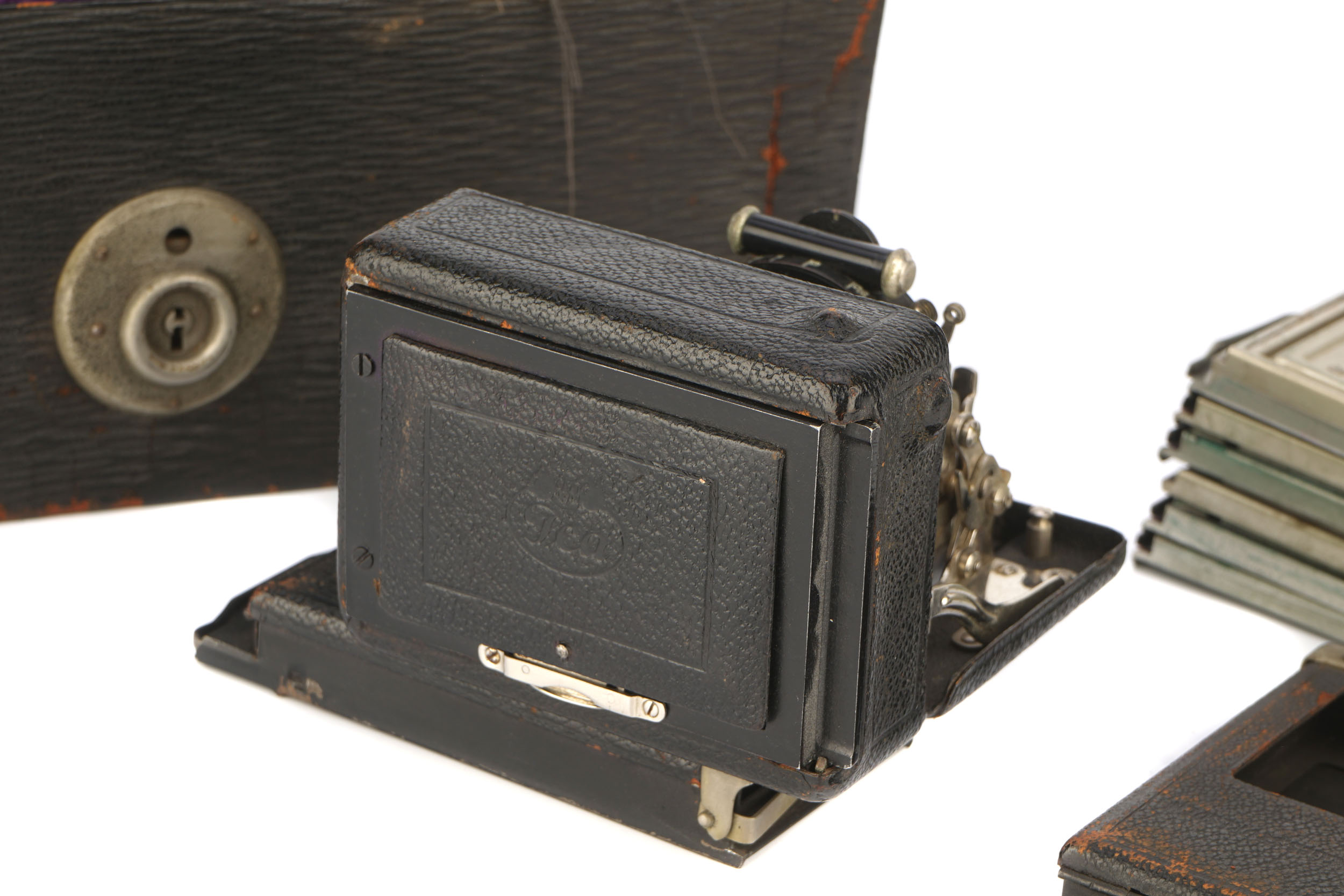 Lot 186 - An ICA Atom (53) Horizontal 4.5x6cm Camera,