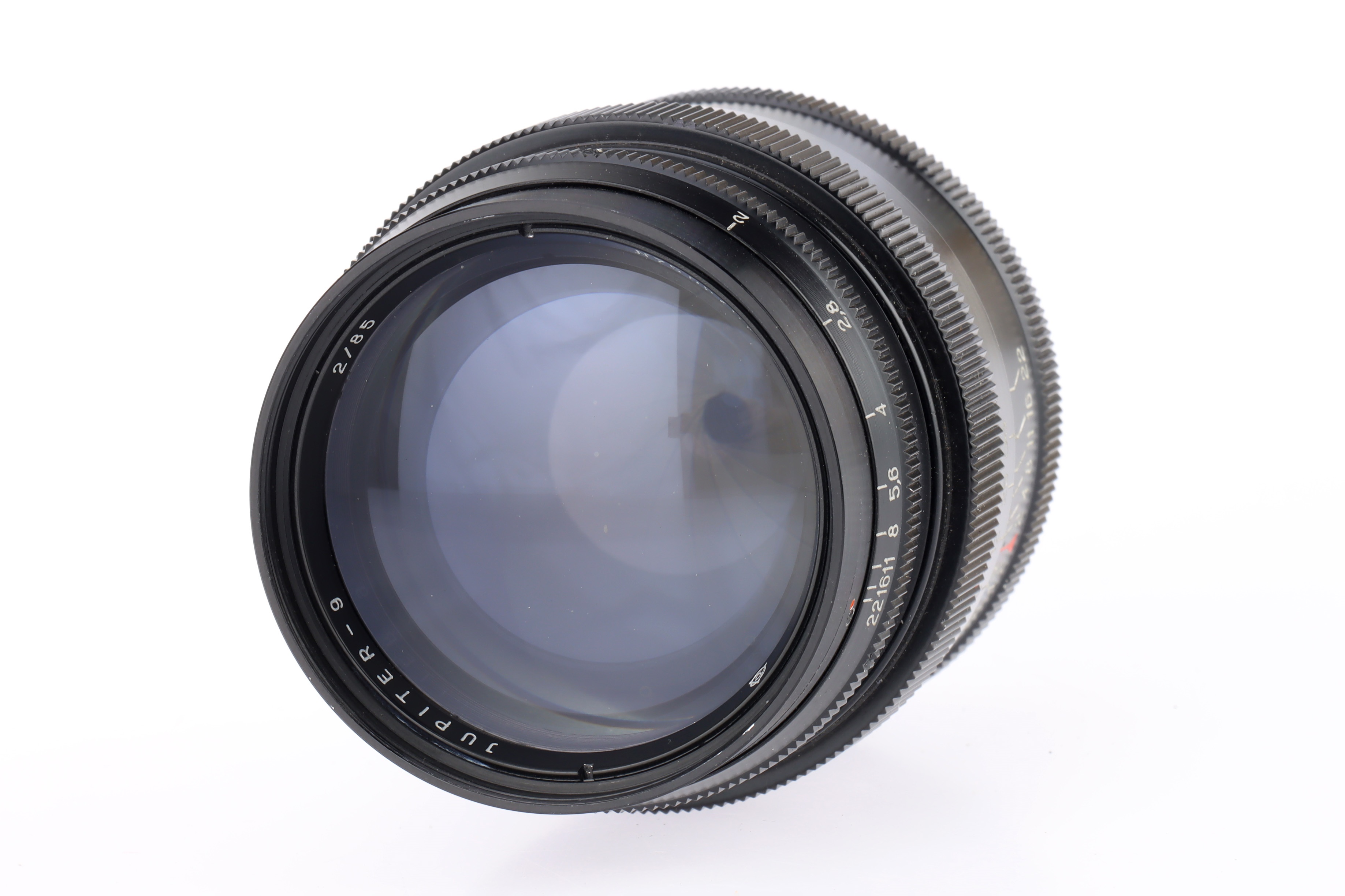 Lot 640 - A LZOS Jupiter 9 f/2 85mm Camera Lens