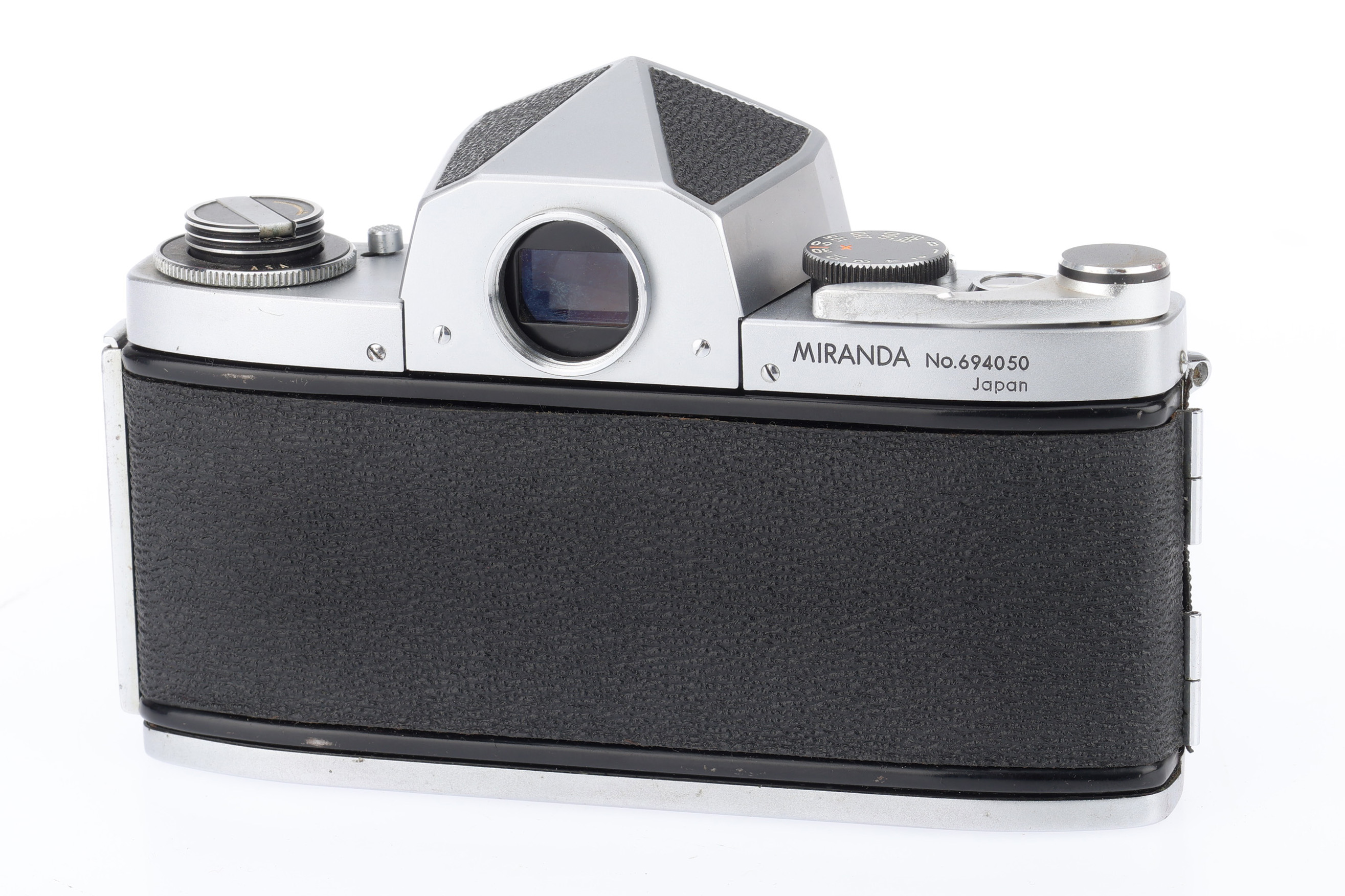 Lot 81 - A Miranda F 35mm SLR Camera,