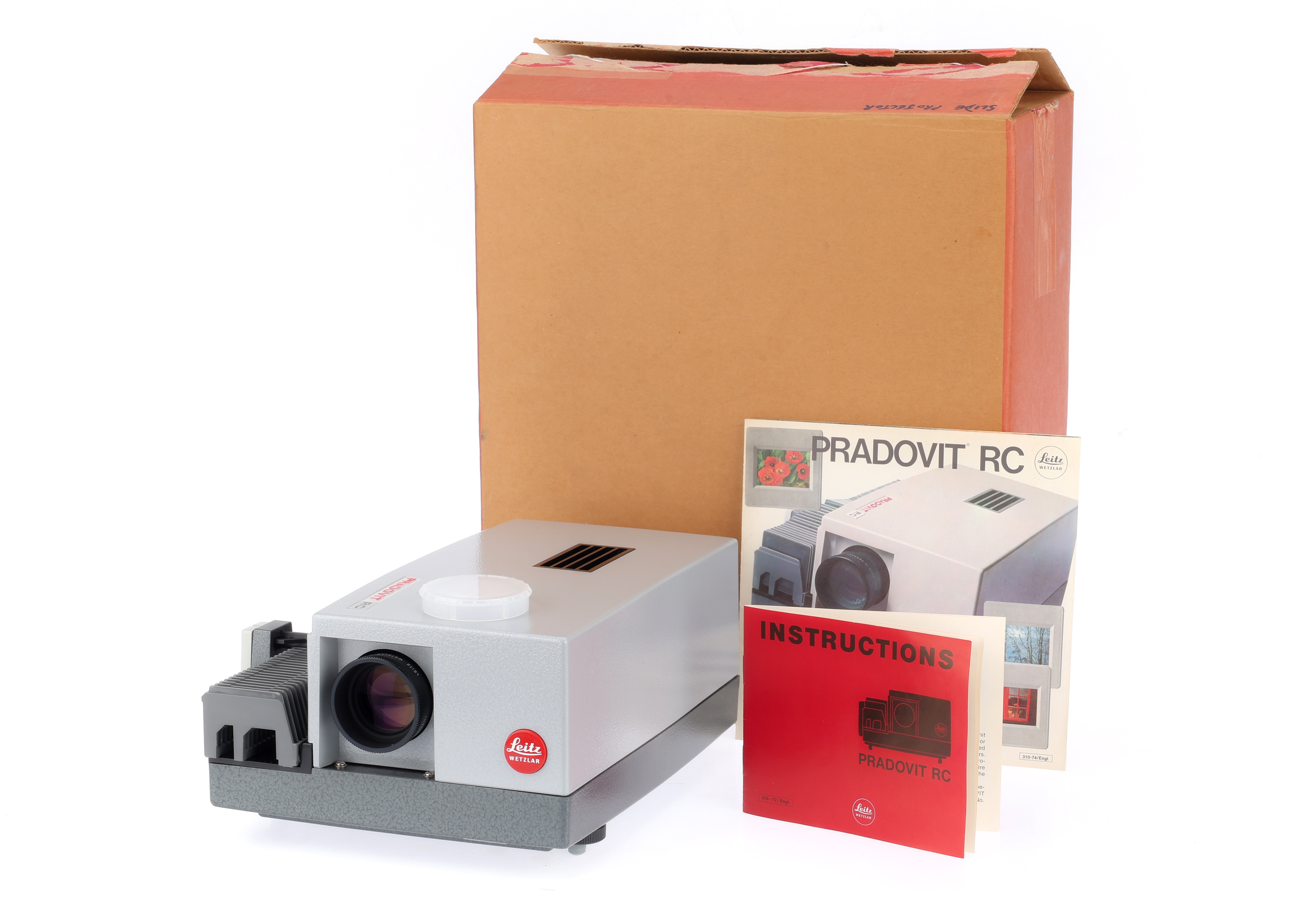 Lot 72 - A Selection of Slide and Cine Projectors,