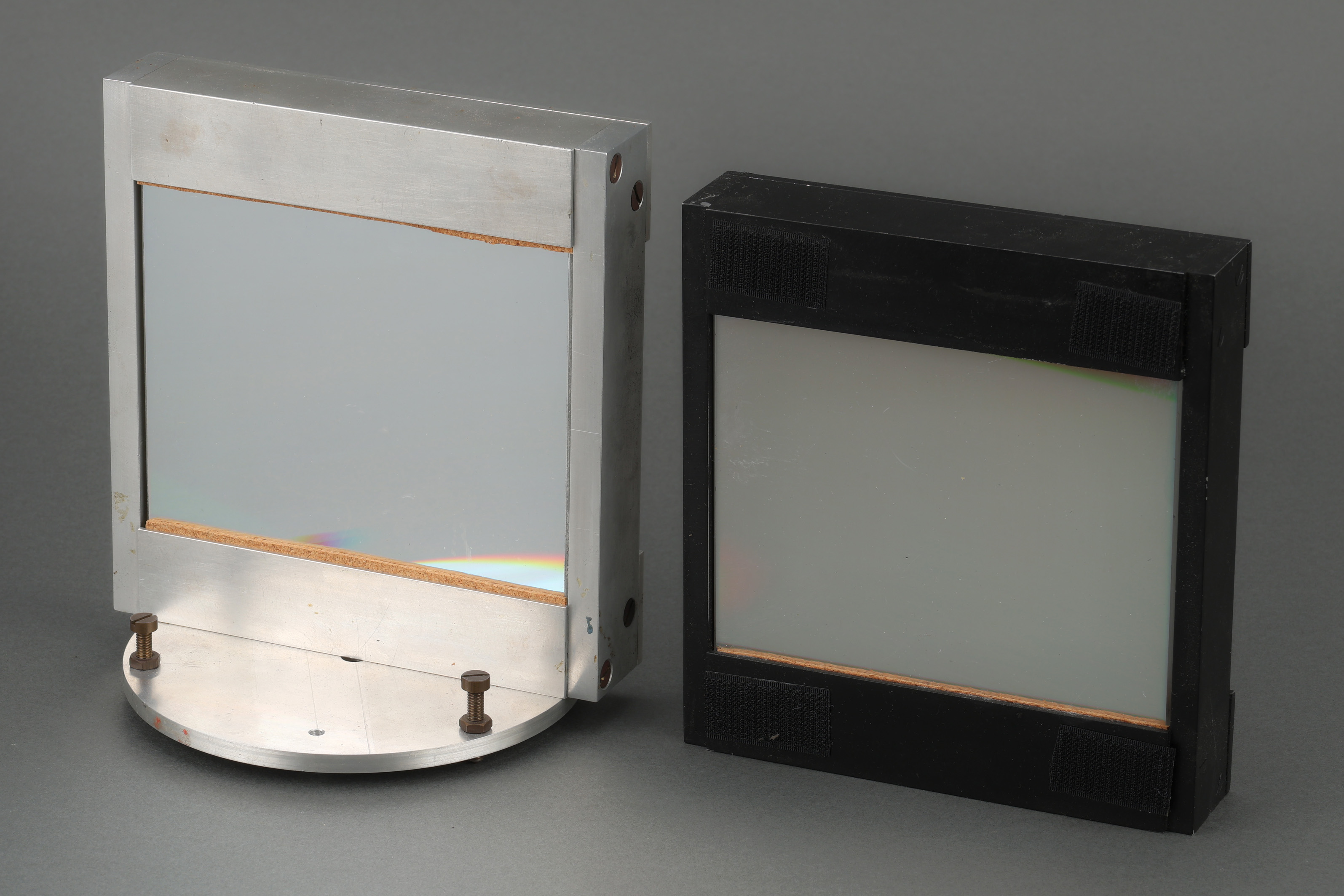 Lot 278 - 2 Large Precision Laboratory Diffraction