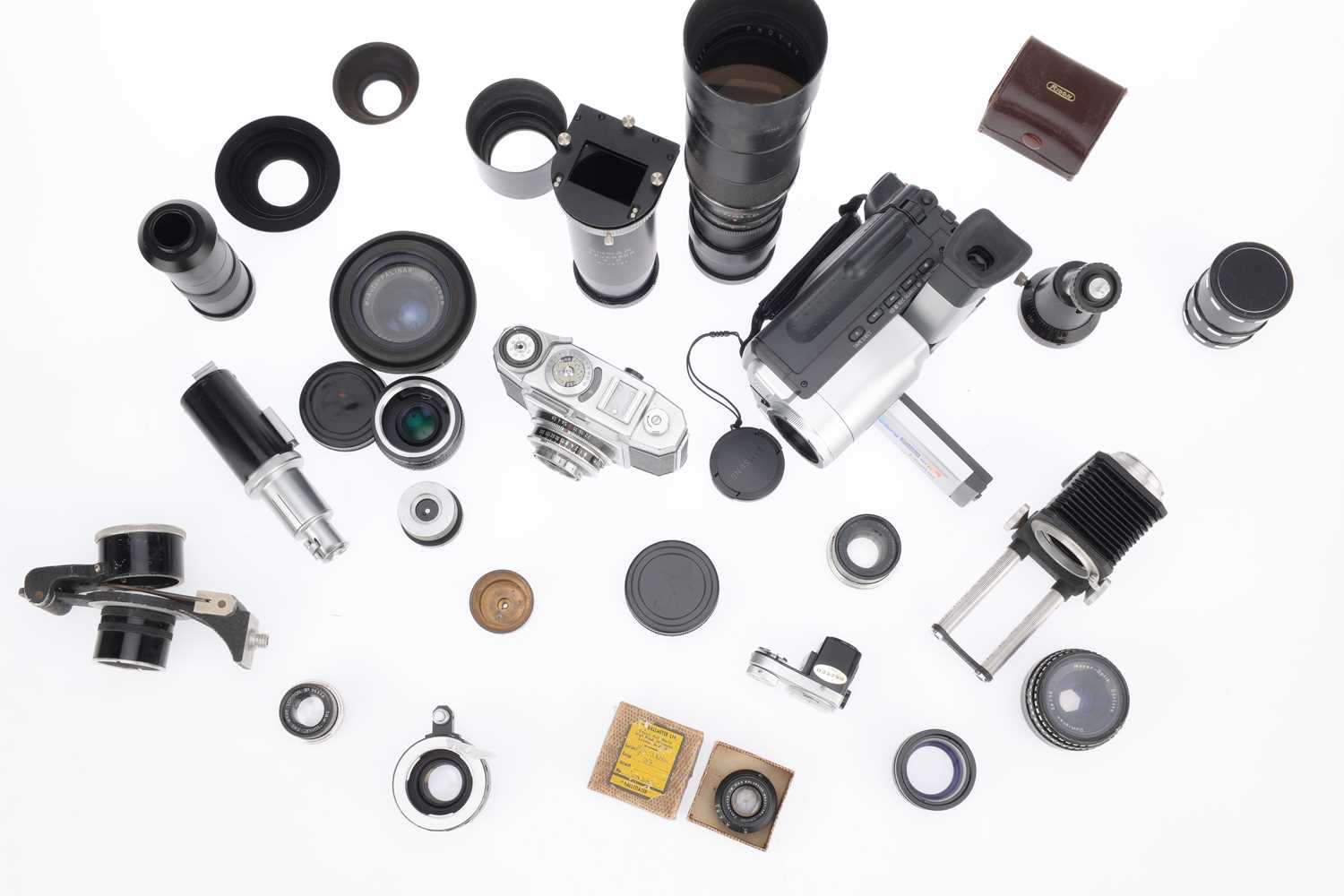 Lot 521 - A Mixed Selection of Lenses and