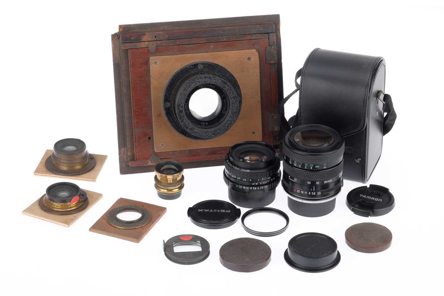Lot 243 - A Mixed Selection of Lenses,