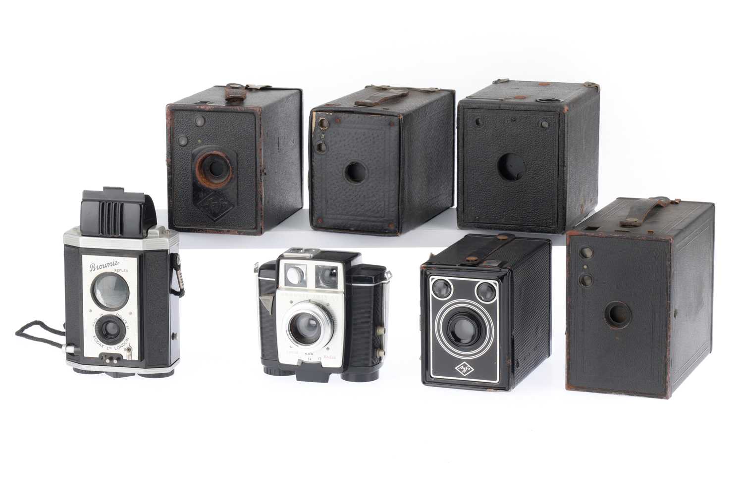 Lot 203 - A Selection of Box Cameras,