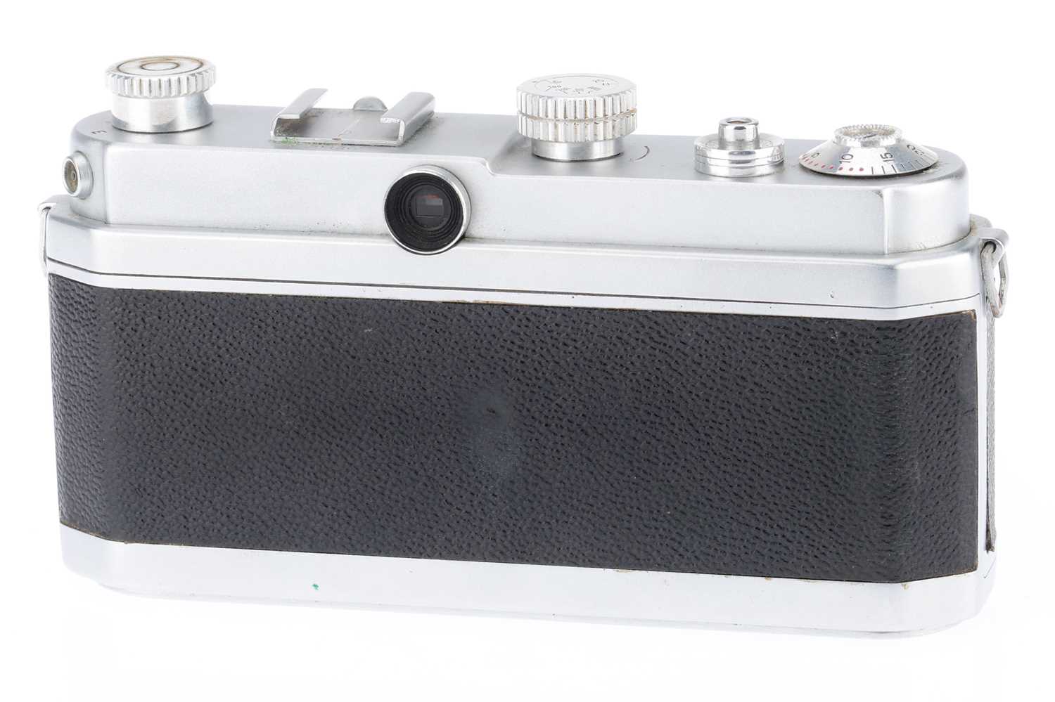 Lot 98 - An O.P.L. Foca Universel Model 3 Rangefinder