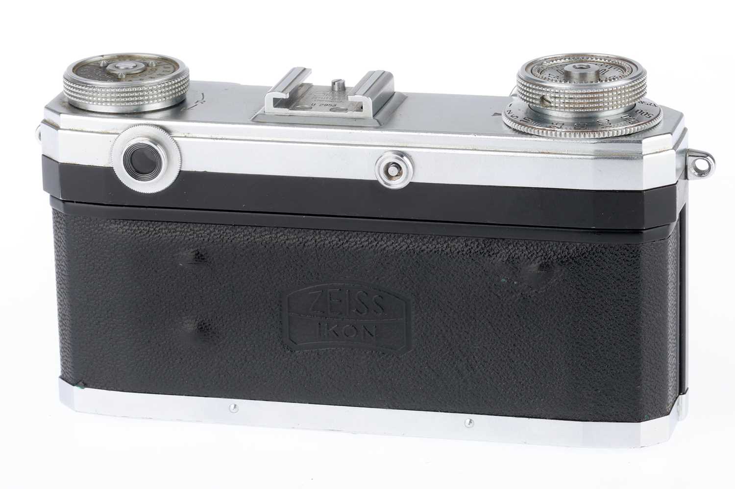 Lot 140 - A Zeiss Ikon Contax IIa Rangefinder Camera,