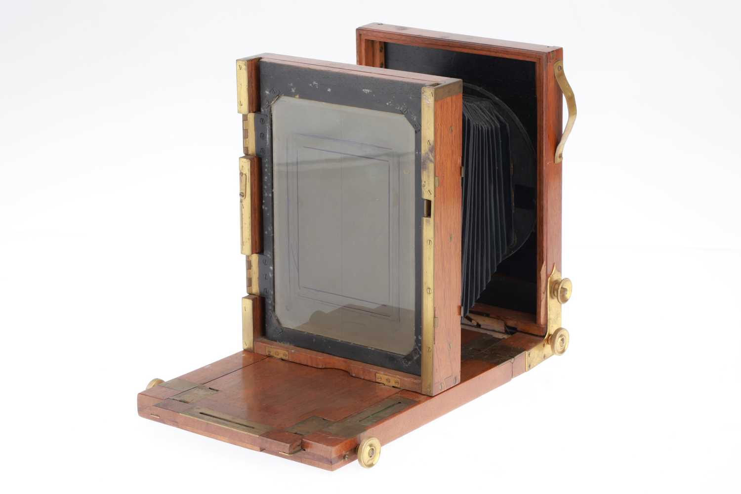 Lot 199 - A French 5x7 Inch Tailboard Camera,
