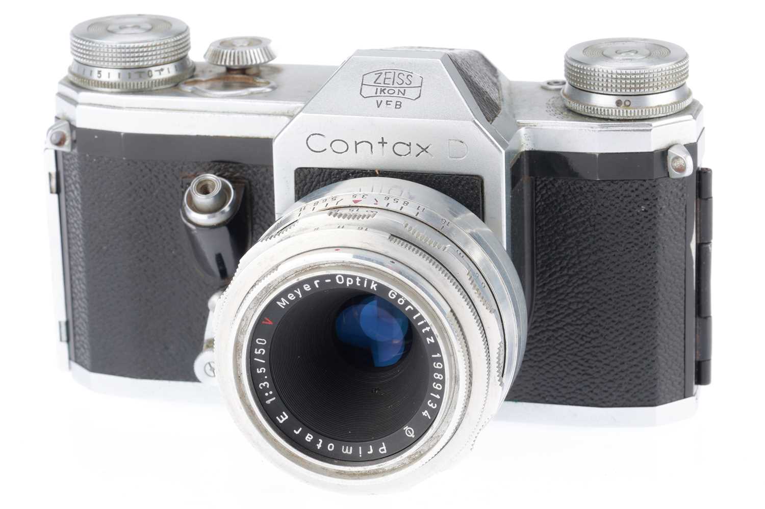 Lot 321 - A Zeiss Ikon Contax D 35mm SLR Camera,