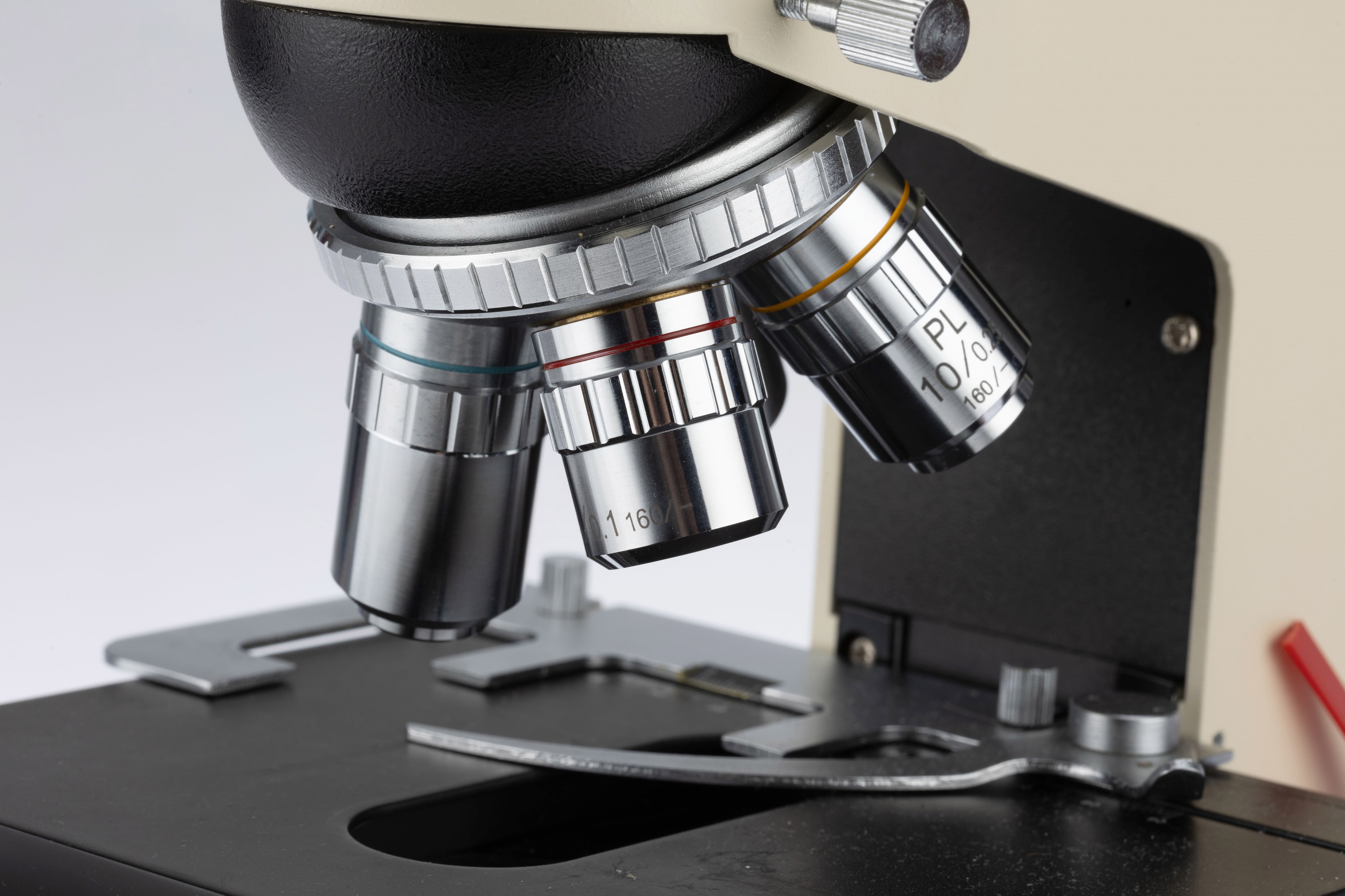 Lot 827 - Trinocular Microscope With Vertical