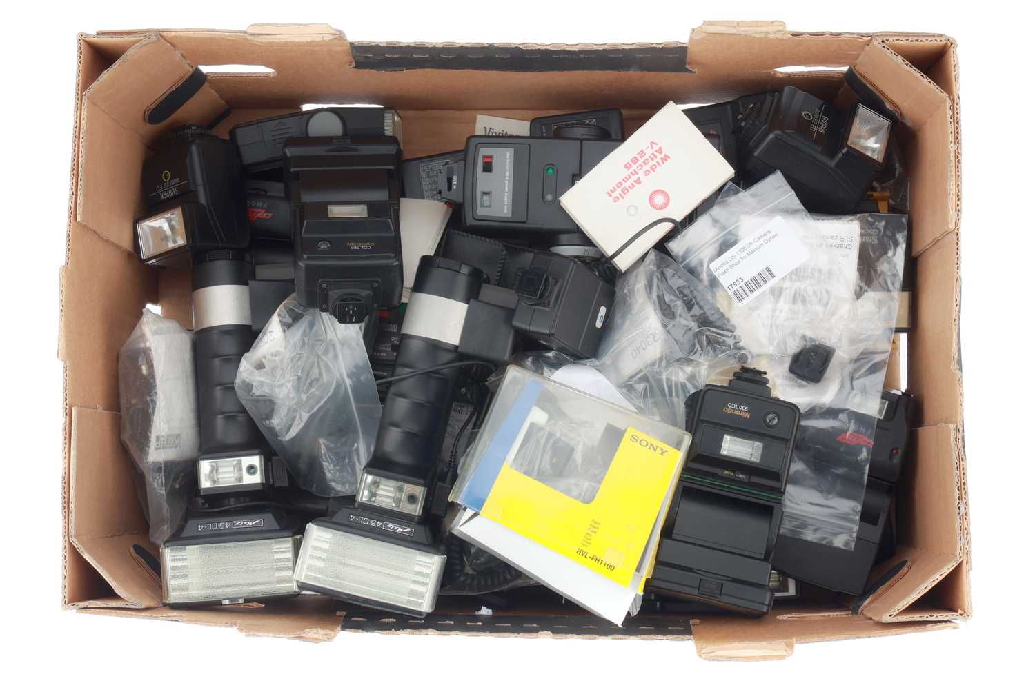 Lot 299 - A Large Selection of Flash Guns,