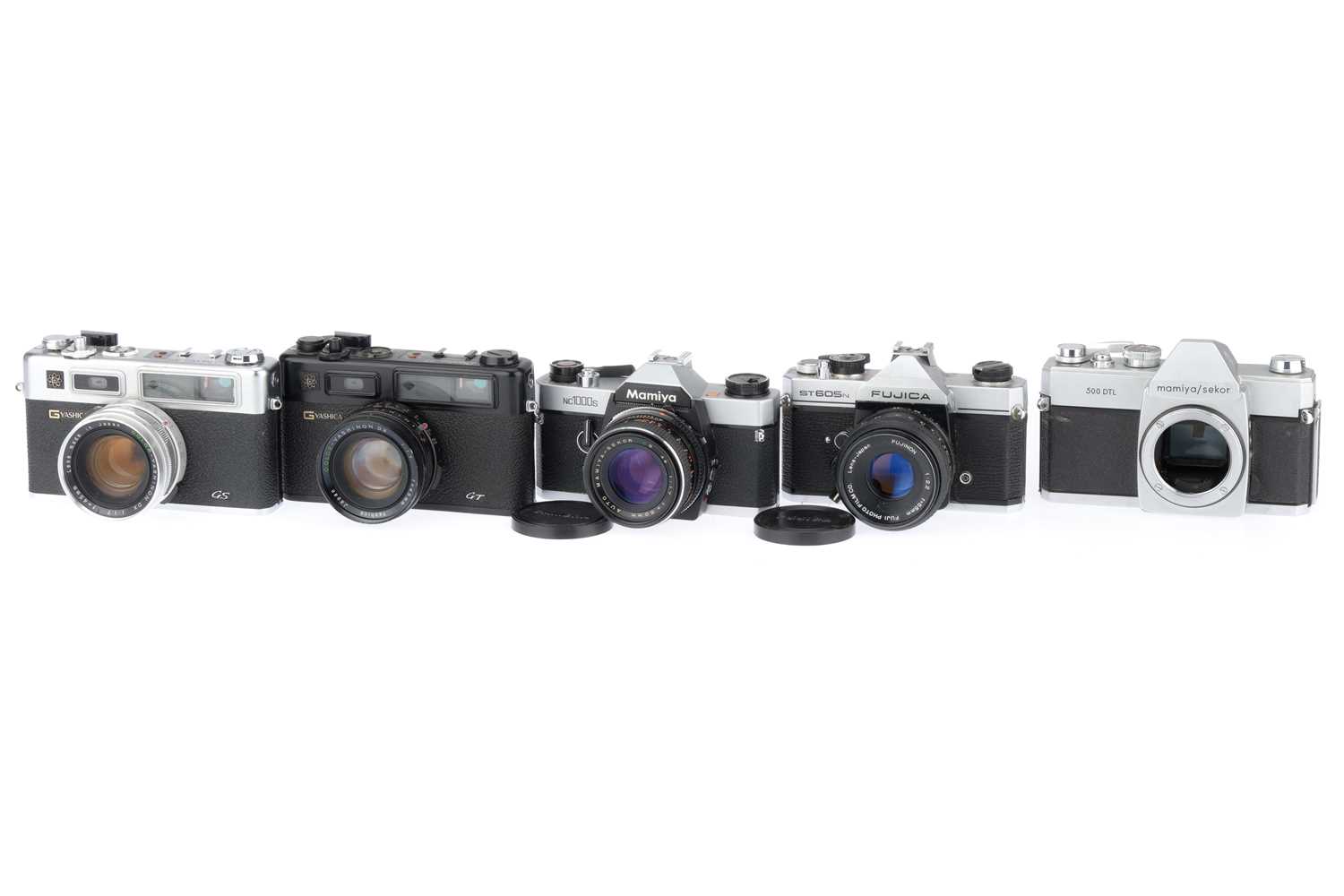 Lot 320 - A Selection of Japanese Cameras,