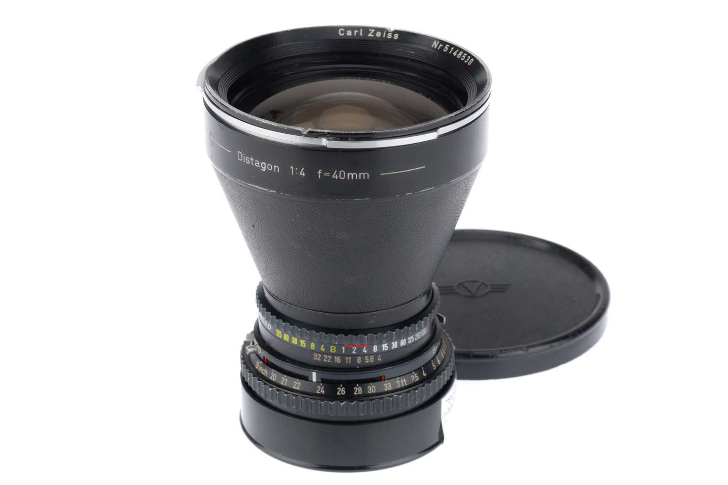 Lot 229 - A Carl Zeiss Distagon 40mm f/4 T* Wide Angle