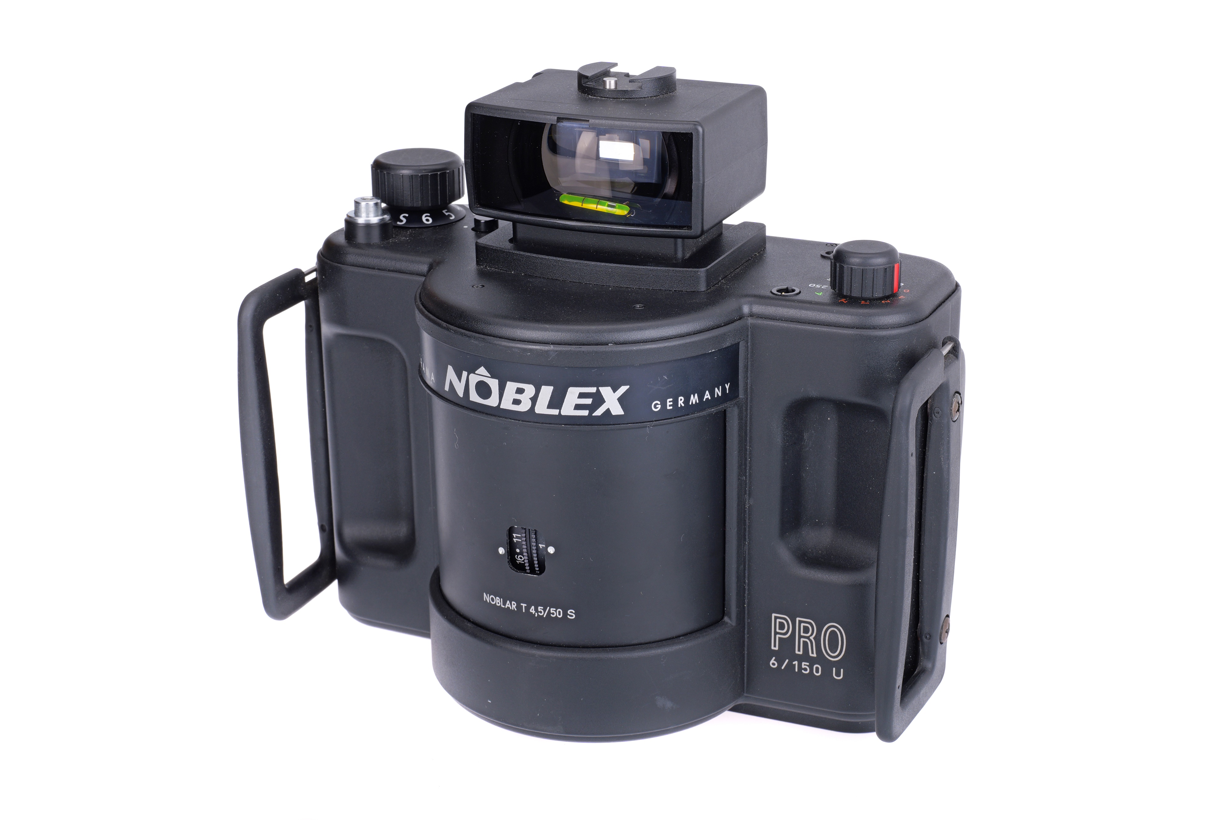 Lot 222 - A Kamera Werke Noble Noblex Pro 6 /150 U