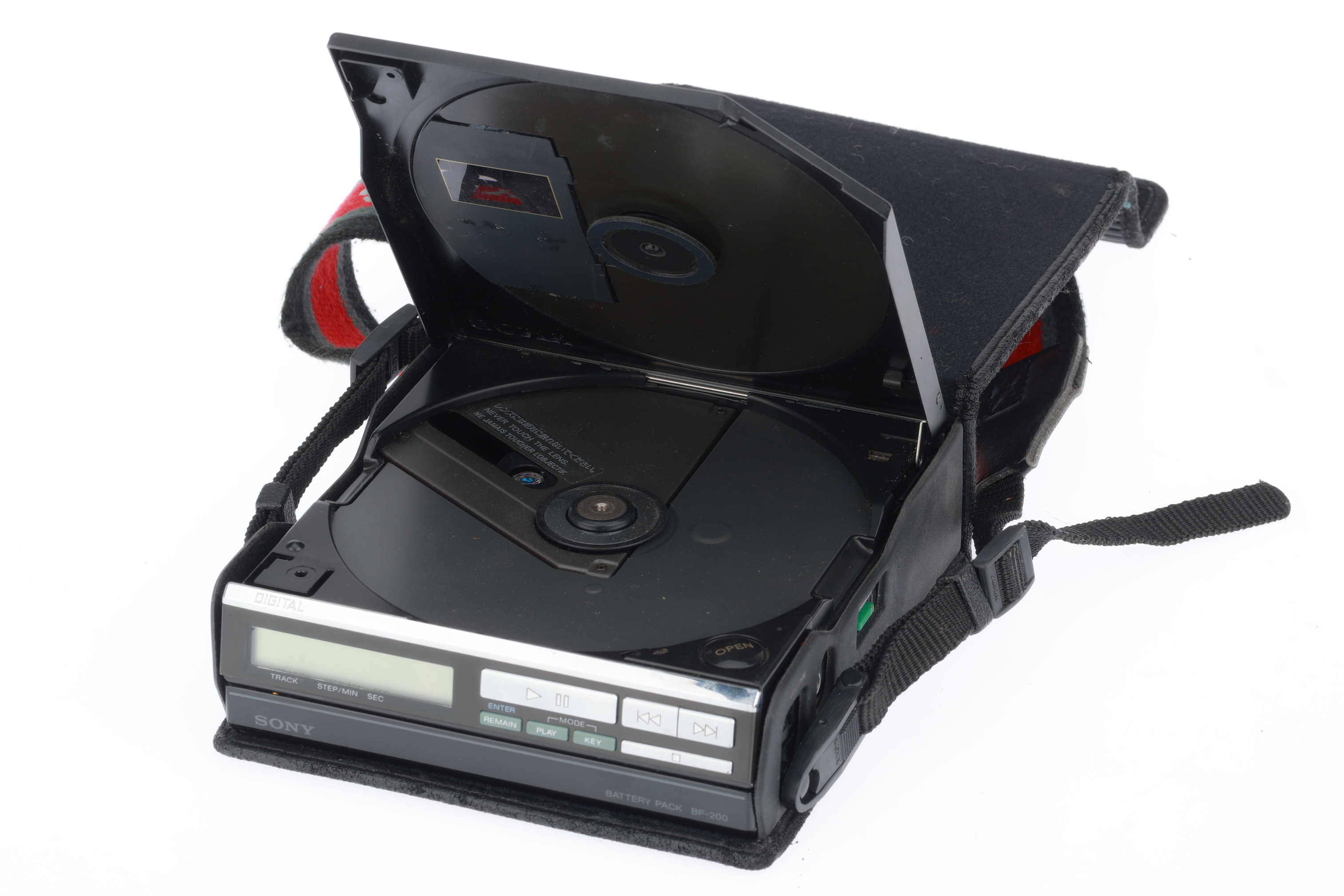 Lot 471 - A Sony Discman D-50 MkII Portable CD Player,