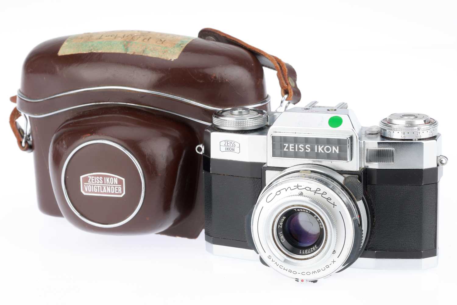 Lot 145 - A Zeiss Ikon Contaflex Super 35mm SLR Camera,