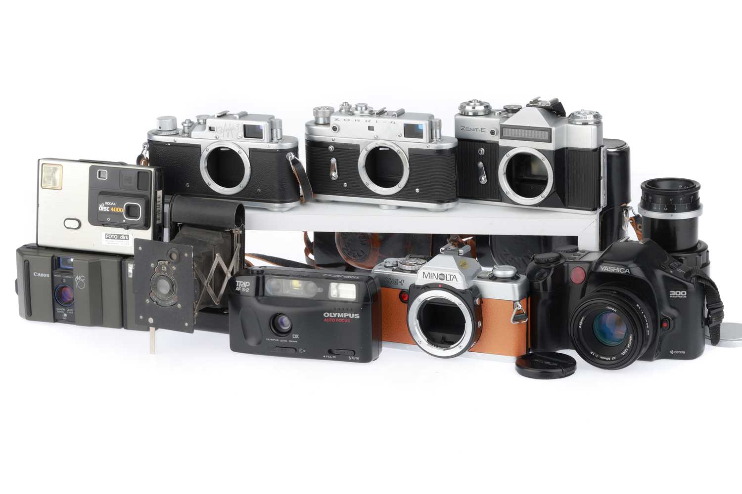 Lot 92 - A Selection of 35mm Cameras,