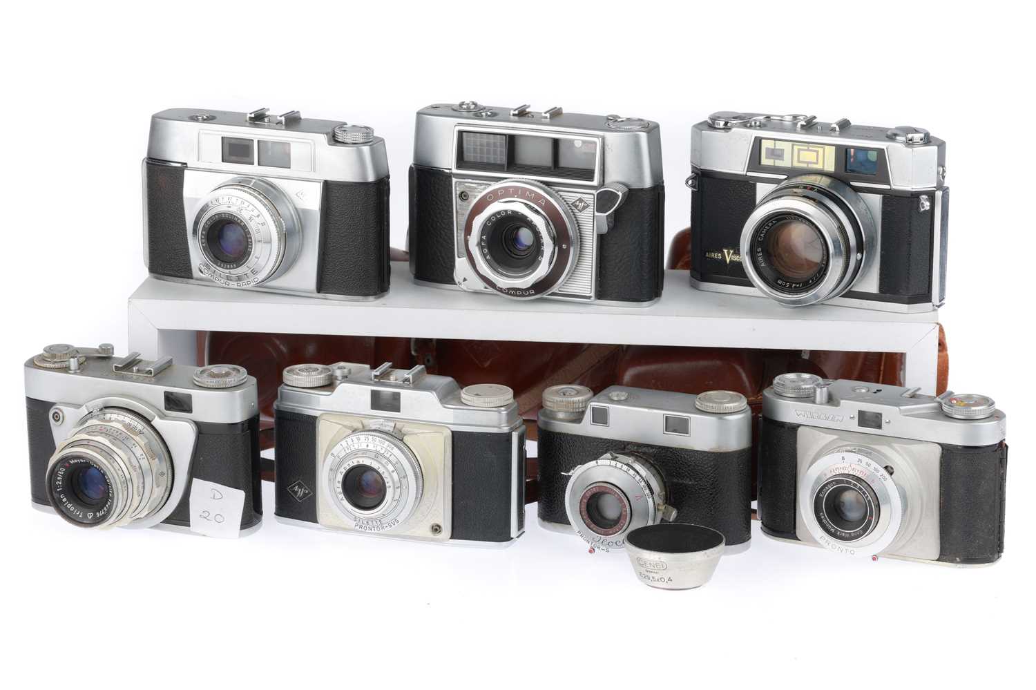 Lot 238 - A Selection of 35mm Cameras,