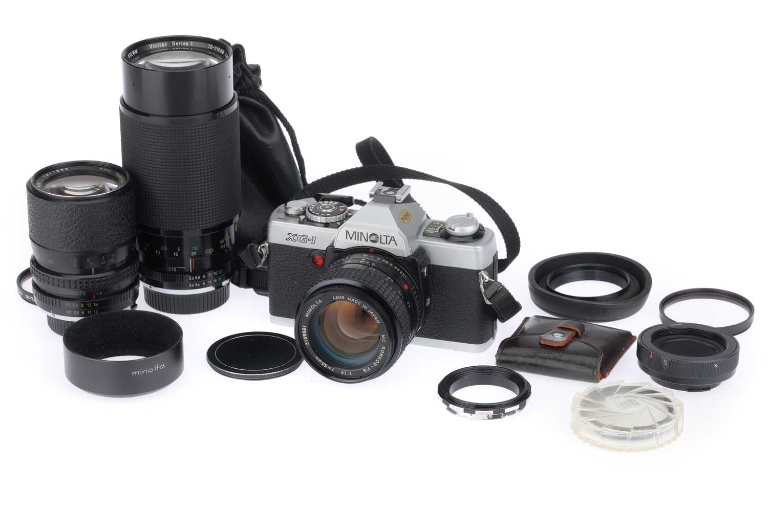 Lot 31 - A Minolta XG-1 35mm SLR Camera Outfit,