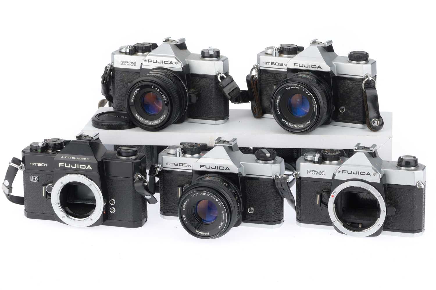 Lot 39 - A Group of Fujica SLR Cameras,
