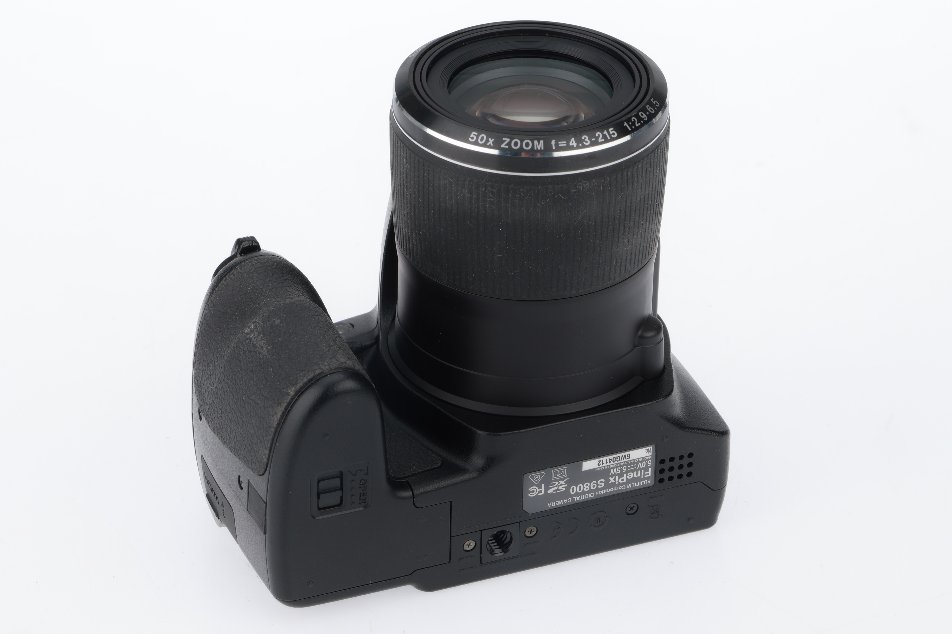 Lot 164 - A Fujifilm Finepix S9800 Digital Bridge