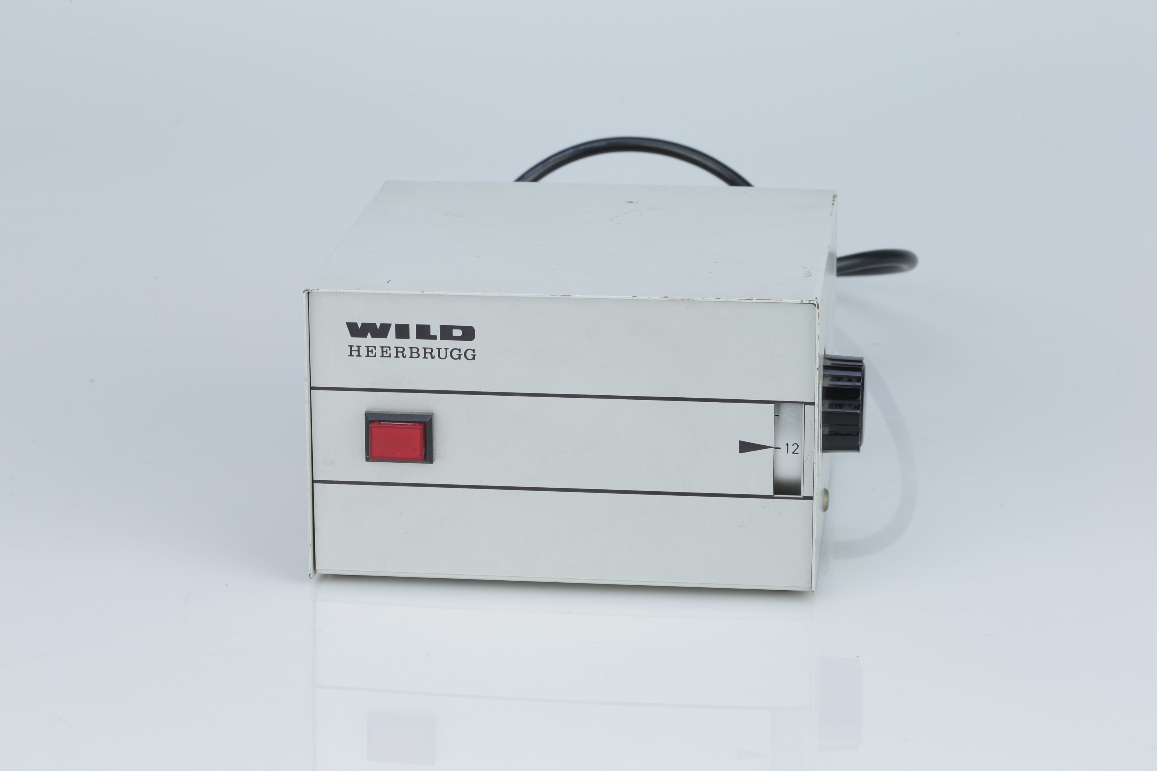 Lot 19 - WILD Heerbrugg M5A Binocular Microscope,