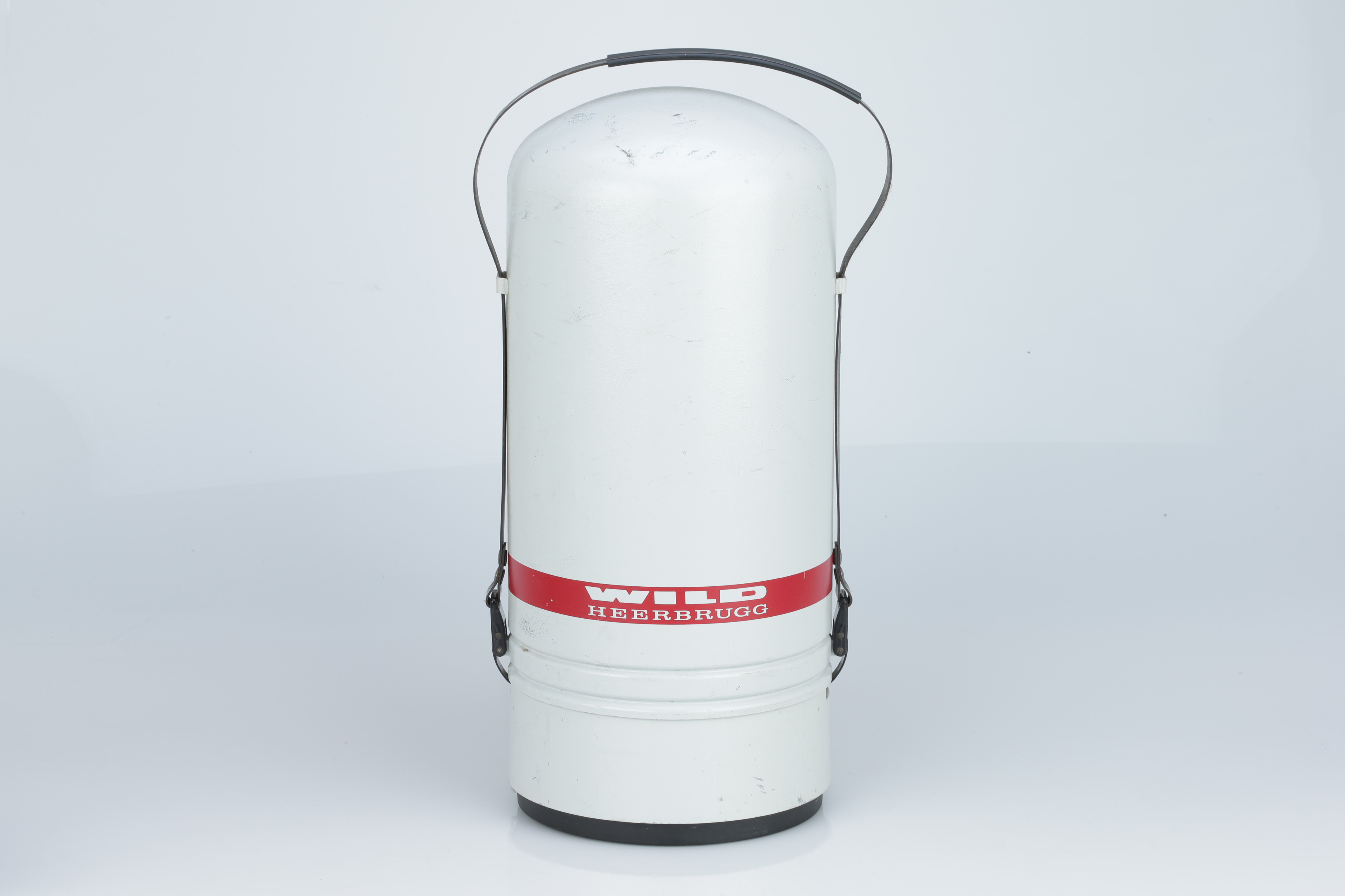 Lot 19 - WILD Heerbrugg M5A Binocular Microscope,