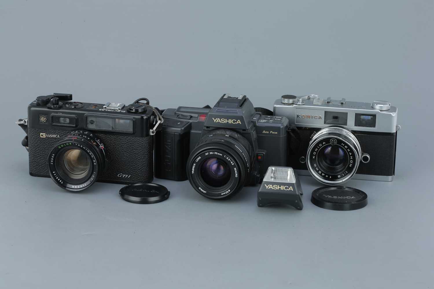 Lot 330 - Three 35mm Cameras