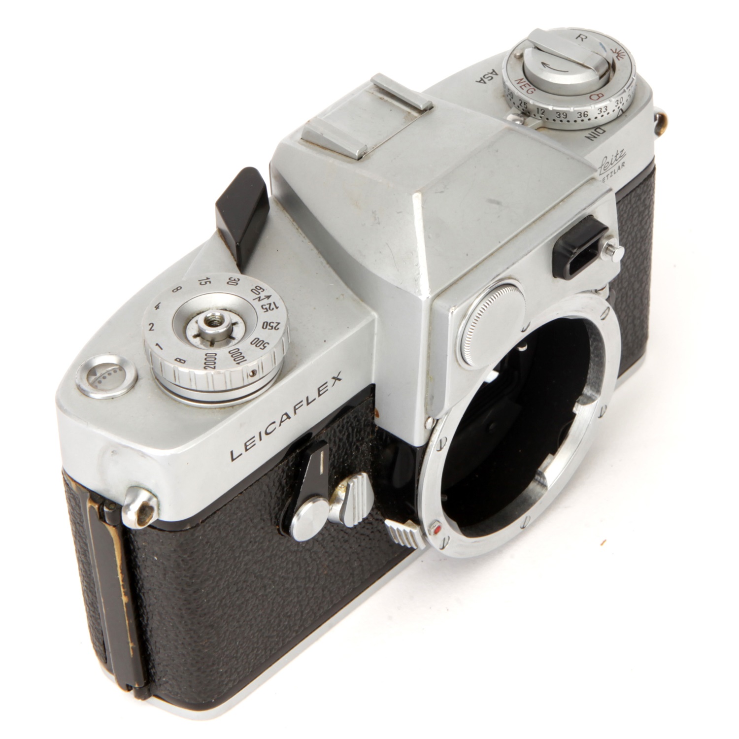 Lot 46 - A Leica Leicaflex SLR Body,