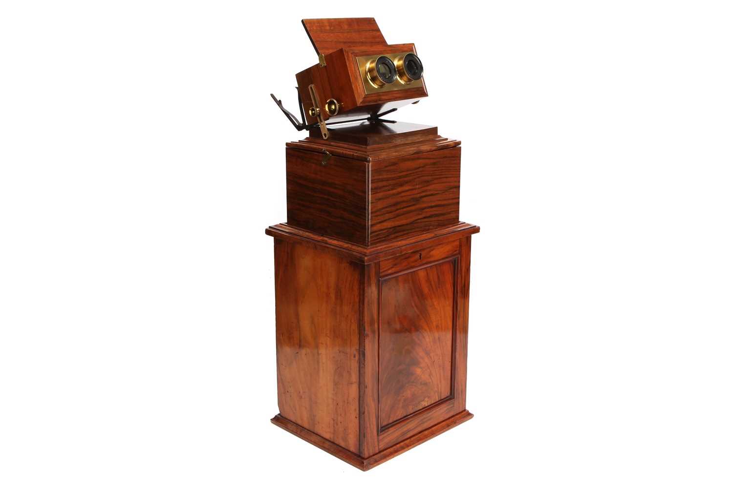 Lot 208 - An Achromatic Stereoscope,