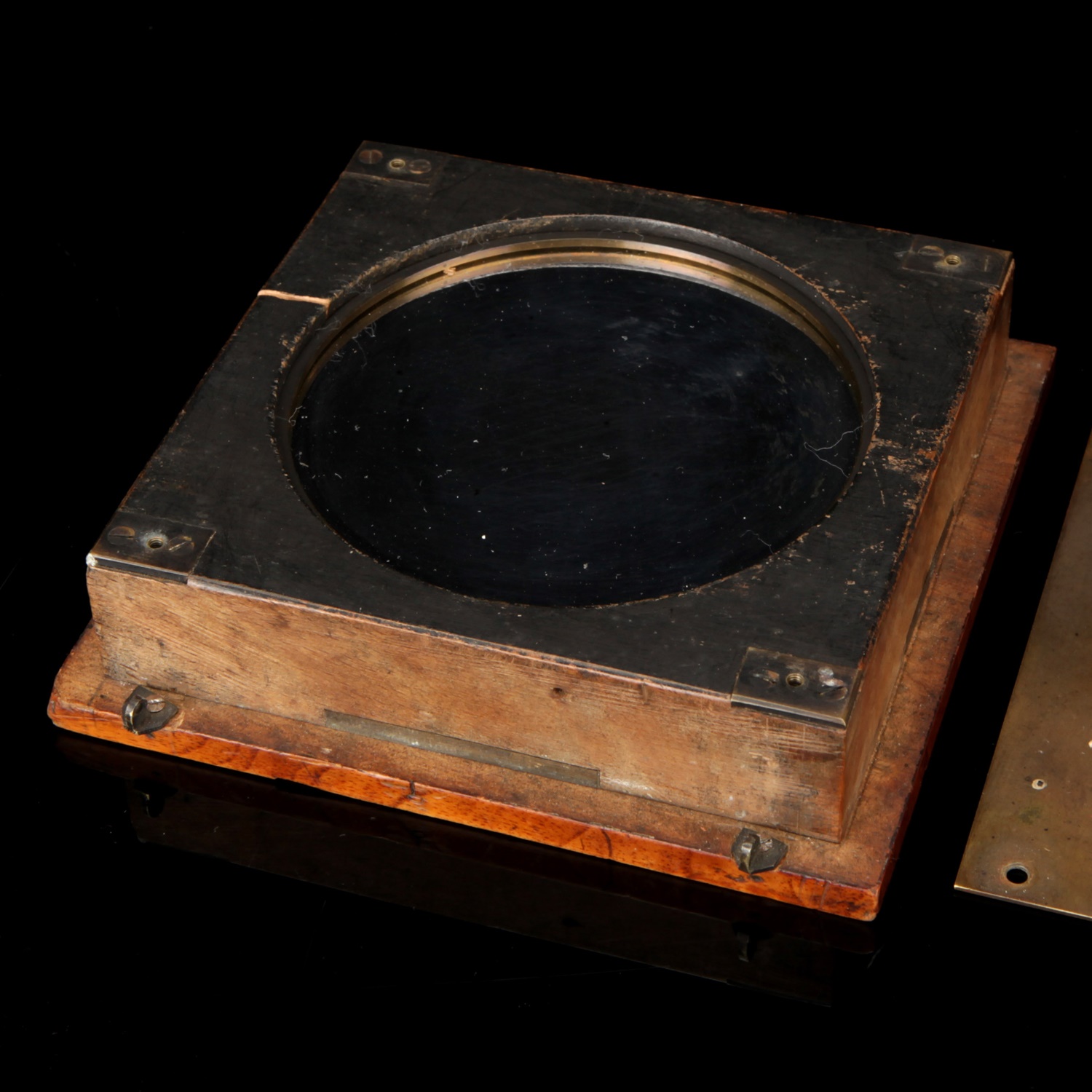 Lot 179 - An Important Foucault-Secretan Reflecting